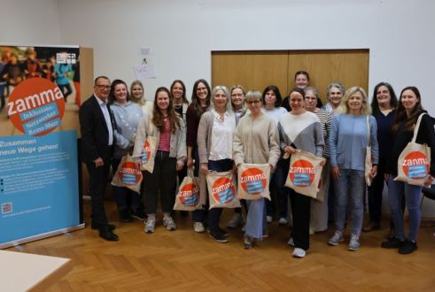 Menschen mit Behinderungen offen begegnen - Erfolgreicher Abschluss des ...